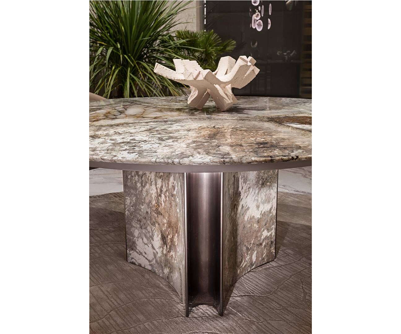 Kerwan Round Marble Dining Table: Modern Luxury by Alessandro La Spada | Touched Interiors